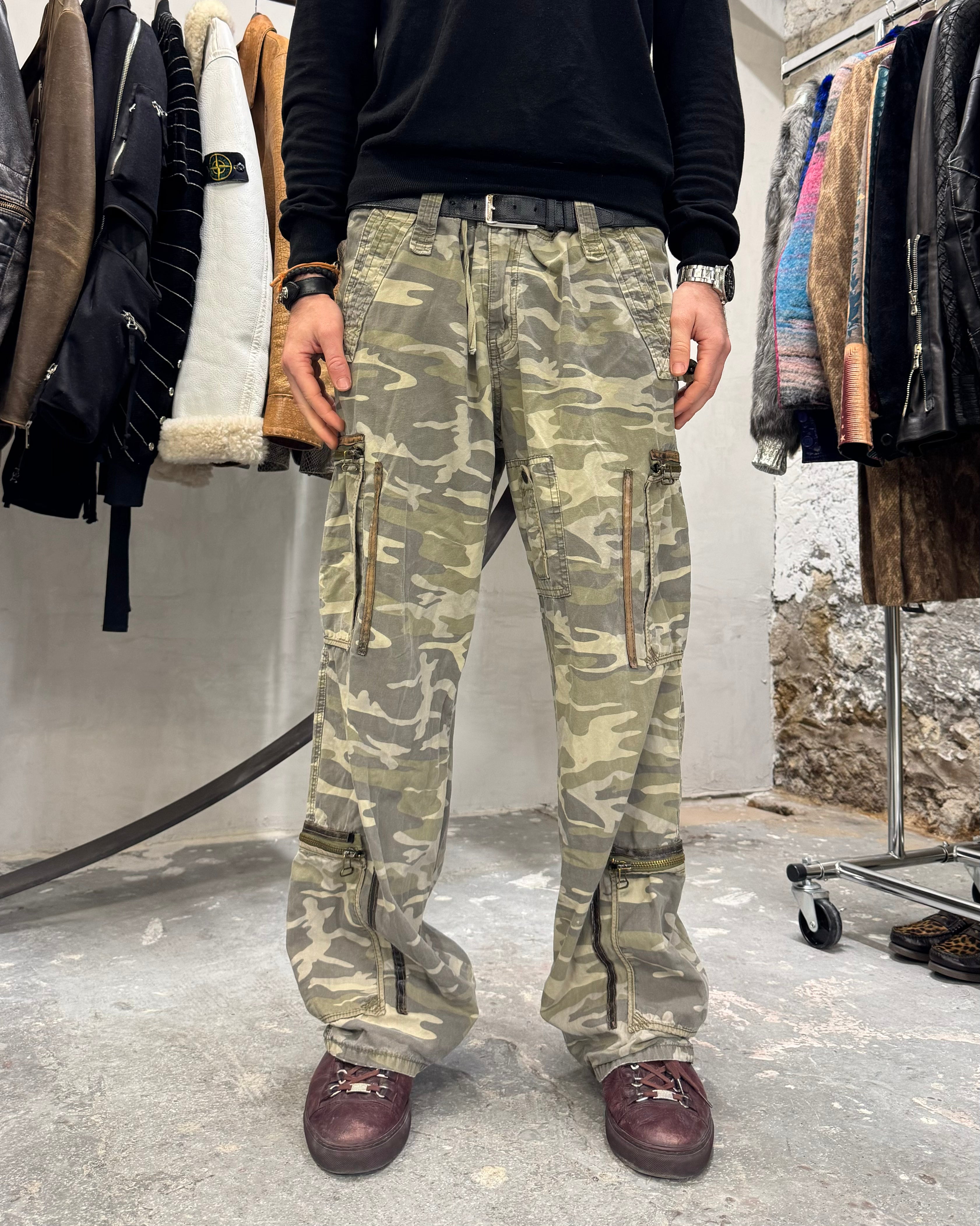 2000s Diesel Camo Military Cargo Large Utility Pants (XL) – Dolce Vita Hub